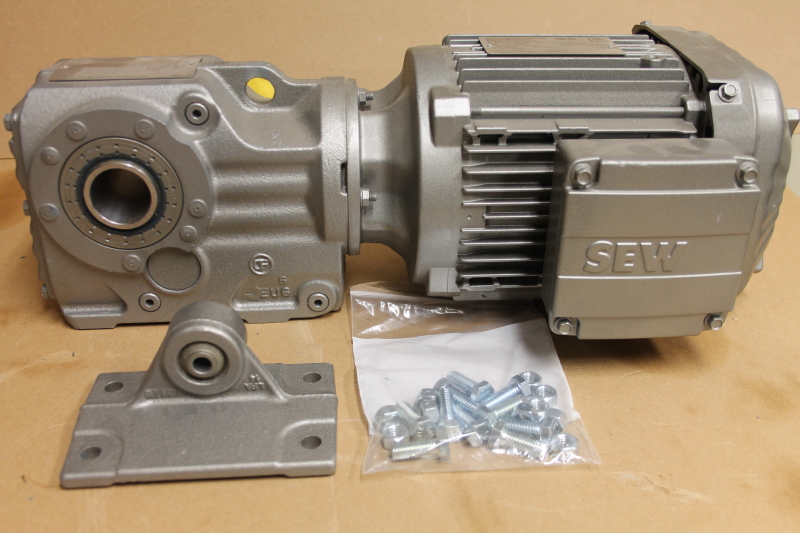 SEW Eurodrive KAF37/R DRN80M4/BE1HR/TF/AK8W 1HP 0.75 kW 1440/62 r/min ...